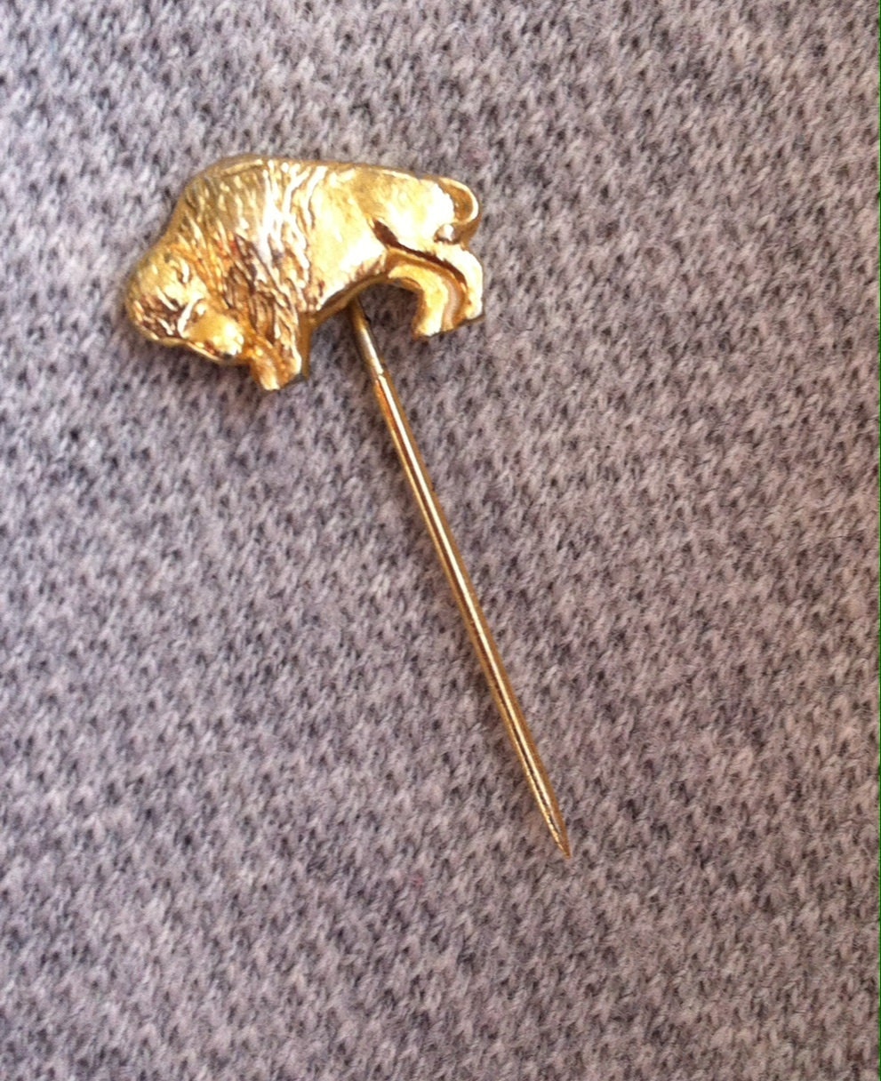 Gold bison buffalo tie pin brooch 1930s – Haute Juice