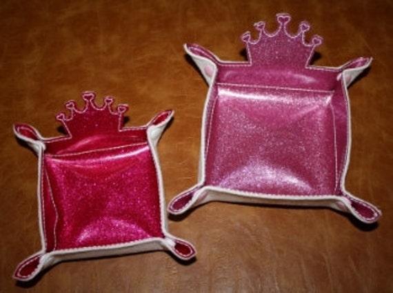 Princess Crown Vinyl Snap Trays Embroidery Machine Design for