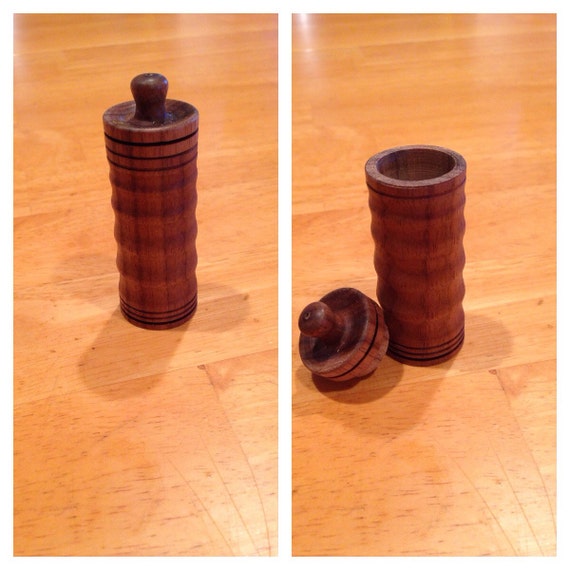 Items similar to Small wooden lidded box on Etsy