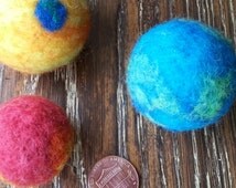 Popular items for needle felted balls on Etsy