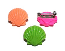 Popular items for seashell brooch on Etsy