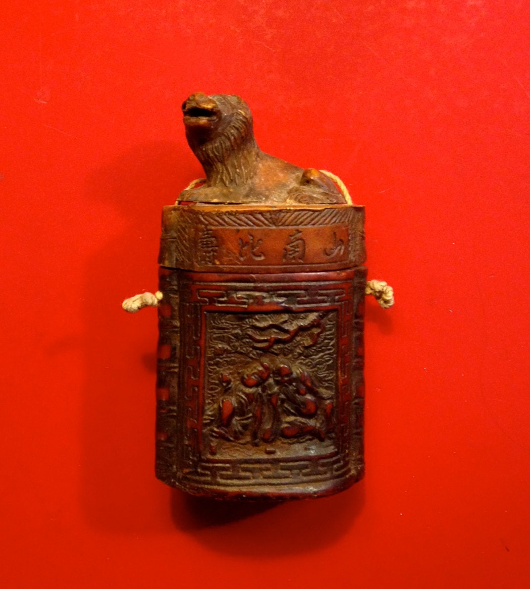 Vintage Chinese Engraved Wooden Lion Box – Haute Juice