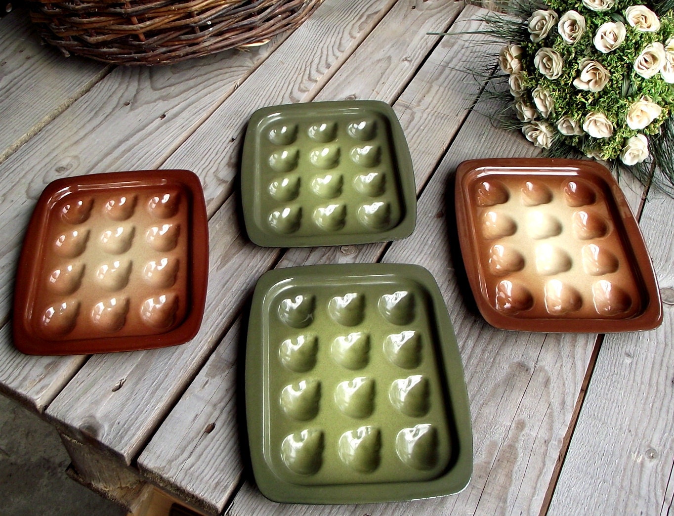 French Vintage Snail / Escargot Metal Plates – Set of 4 – Green and ...