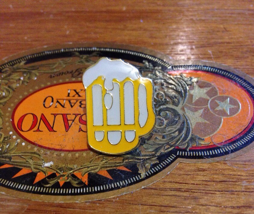 Beer Mug Lapel Pin – Haute Juice