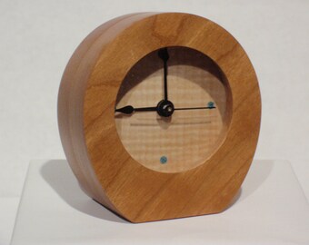 Counterbalanced Desk Clock by AnninDesigns on Etsy