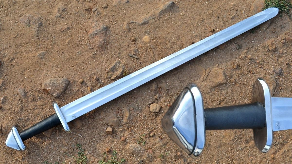VIKING SWORD functional replica for re-enactment reenactment