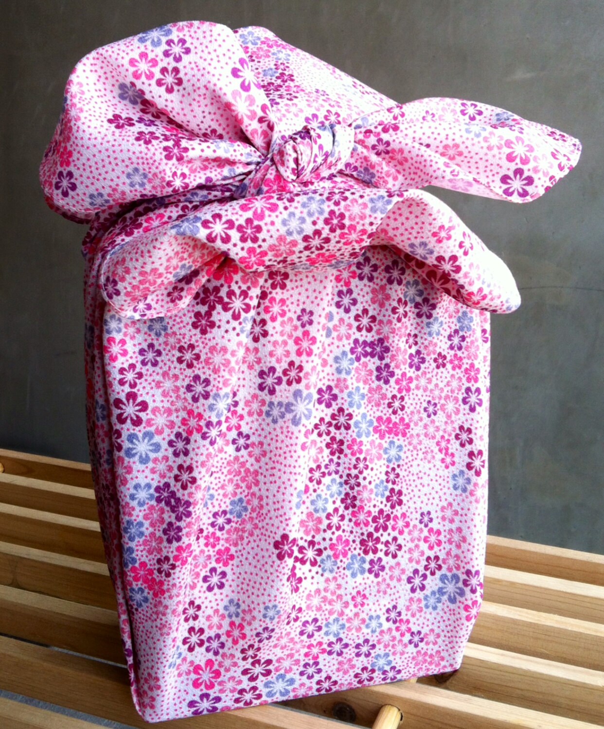 Fabric Gift Wrap, 52 x 52cm 100% synthetic silk – spring sakura pattern ...