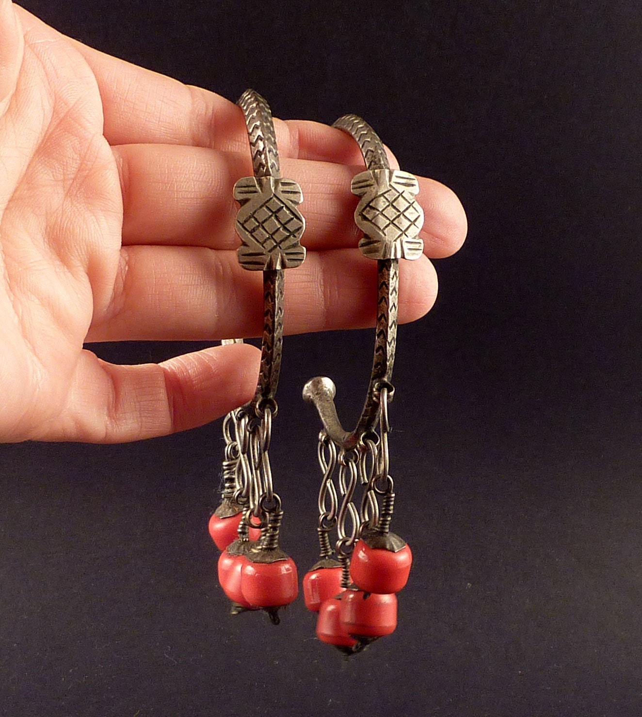 Old silver berber earrings from Morocco Berber jewellery