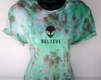 Tumblr Inspired Alien Shirt Tie Dye T shirt