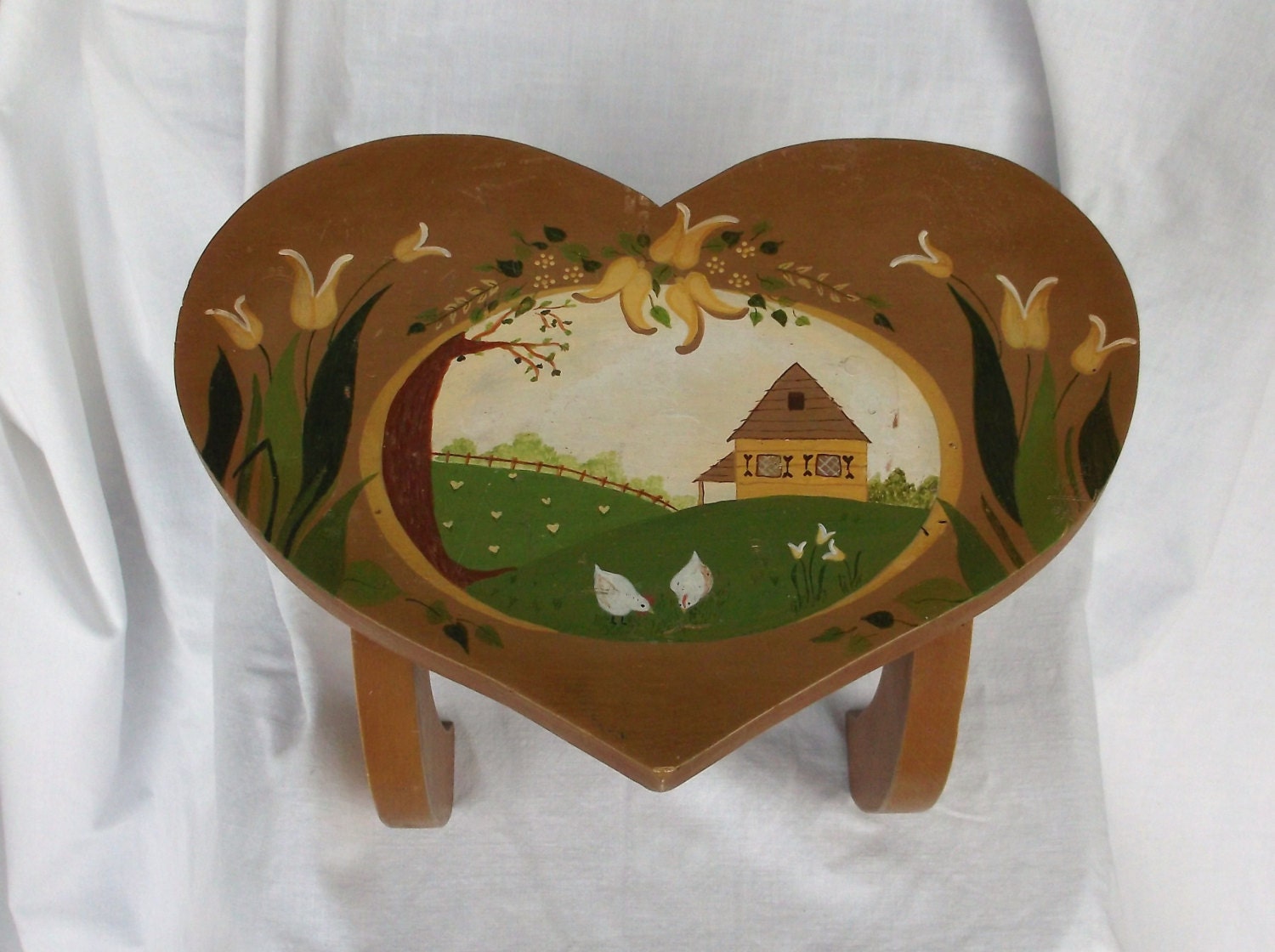 Wooden Folk Art Stool..Heart Shaped Hand Painted Footstool..Farmhouse ...