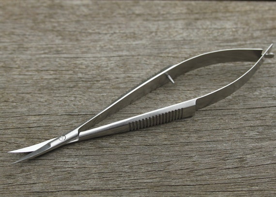Squeezers curved micro scissors