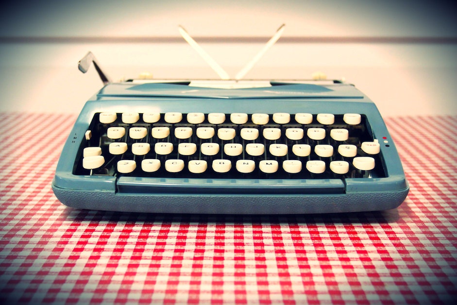 Vintage Robin’s Egg Blue 1960s Tutor Portable Typewriter by Sears ...