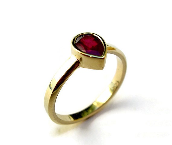 Teardrop Ruby Gold Ring Gemstone Tear Drop Shape Unique