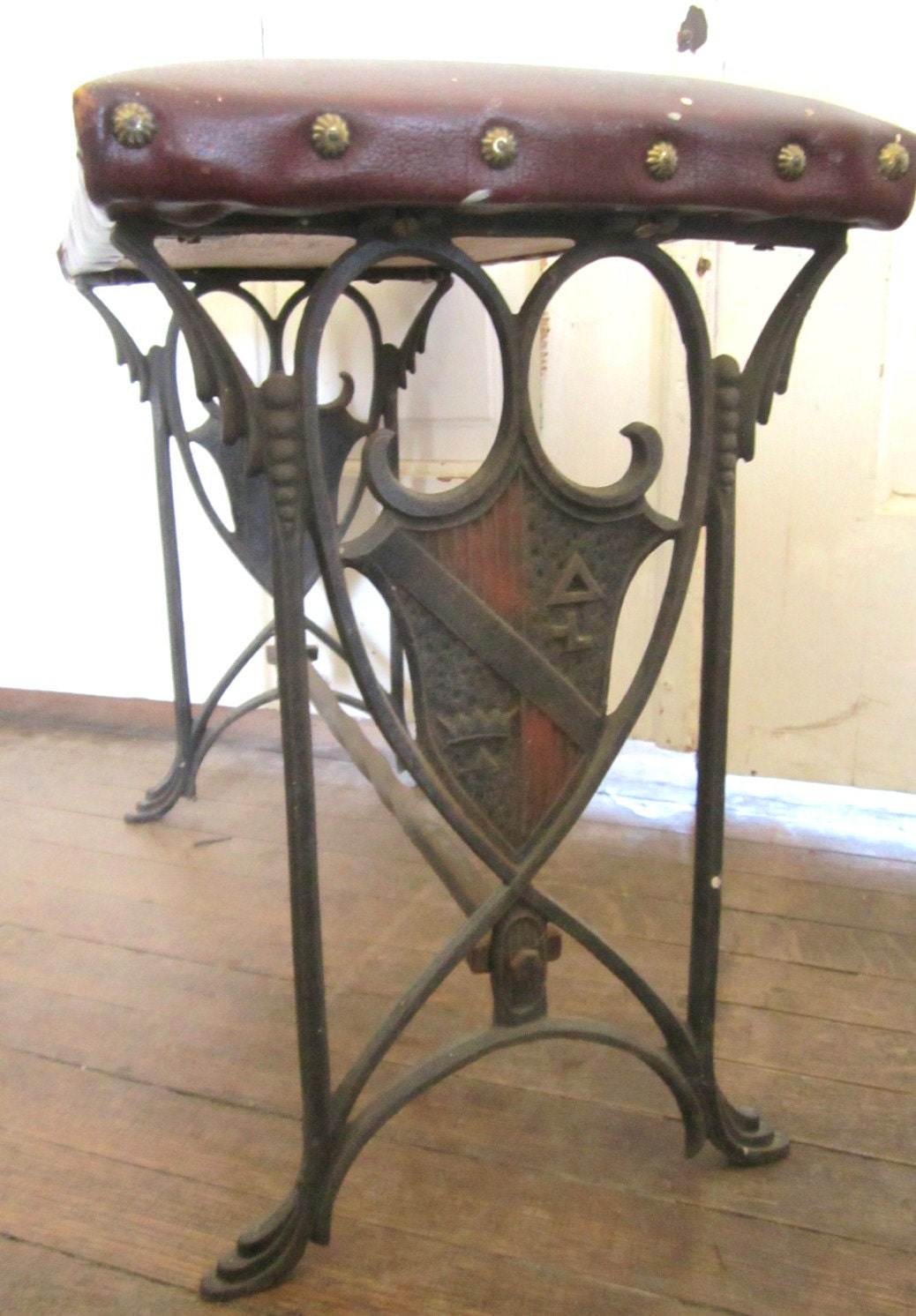 1920s Ornate Iron Radio Bench – Haute Juice