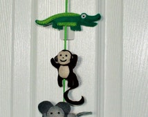 Felt Animal Door Hanging Garlands - Safari Animals / Dinosaurs ...