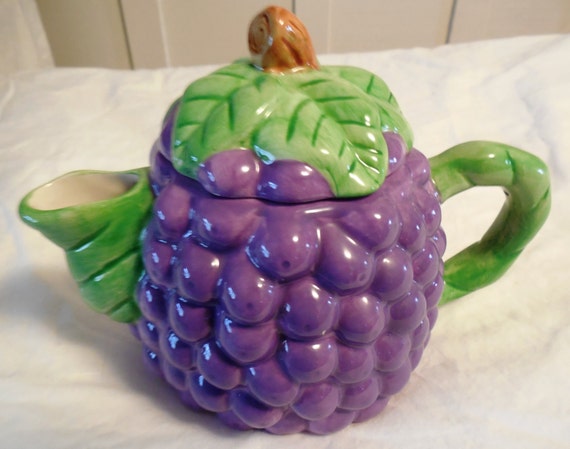 Grape Teapot 5 Small Purple Teapot for One Vintage