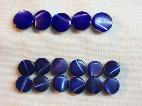Items similar to Lot of 17 Vintage Blue glass buttons set, two sizes ...