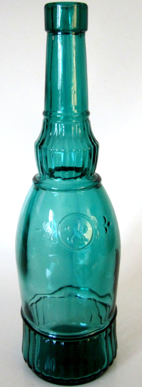 CANADA Green Glass Beverage Wine Bottle Antique Hand Dug