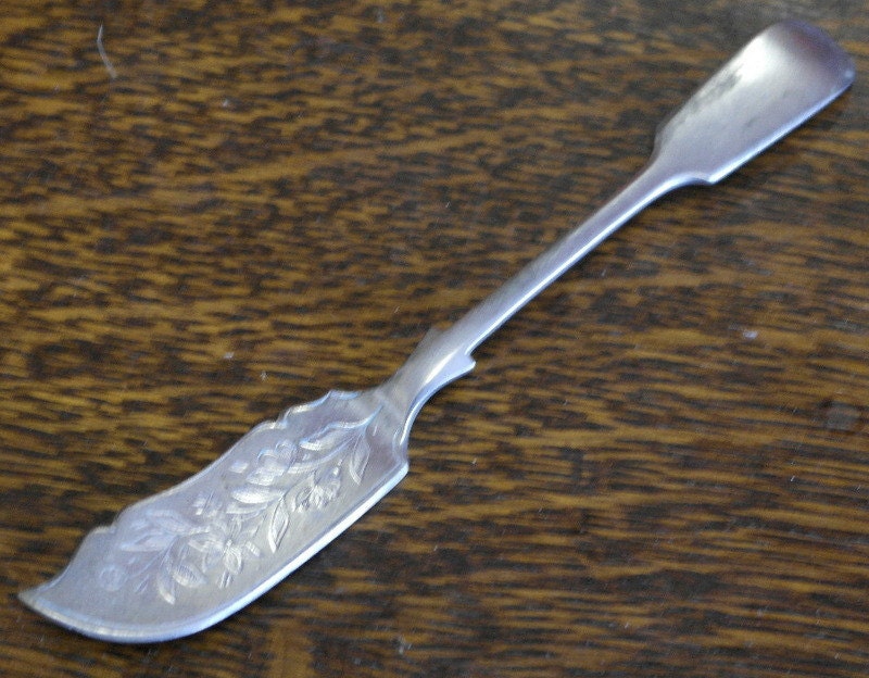 antique etched silver plate butter knife spreader – Haute Juice