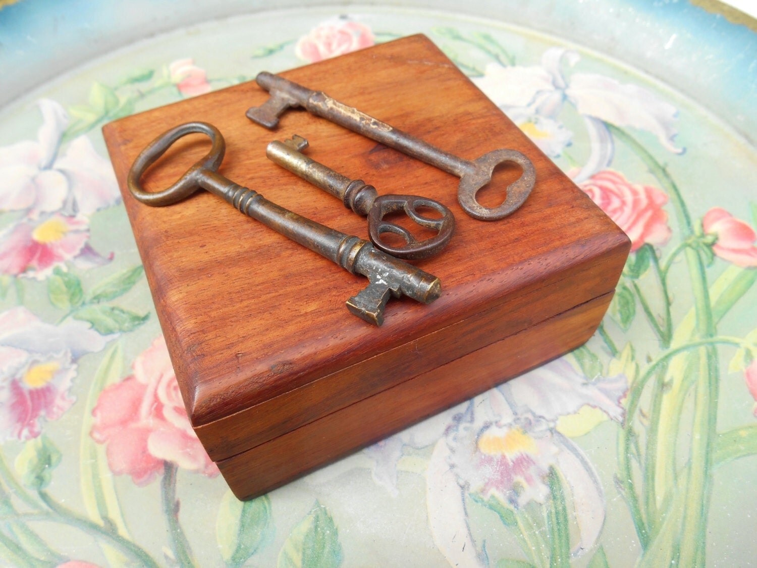 Vintage Small Wood Box Hinged Trinket Box Plain and Simple Wooden ...