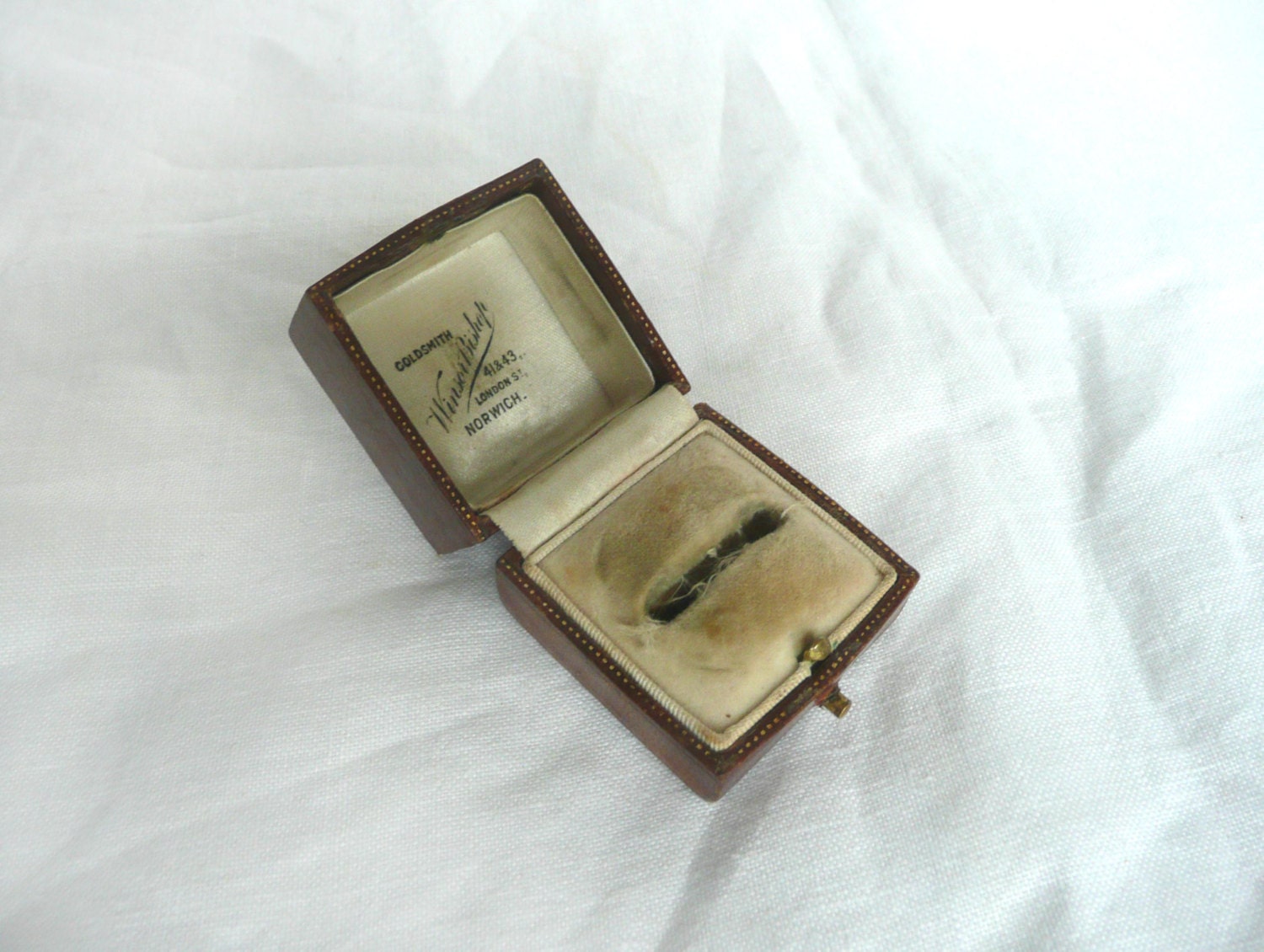 Vintage ring box – antique ring box – wedding ring box – wedding ring ...