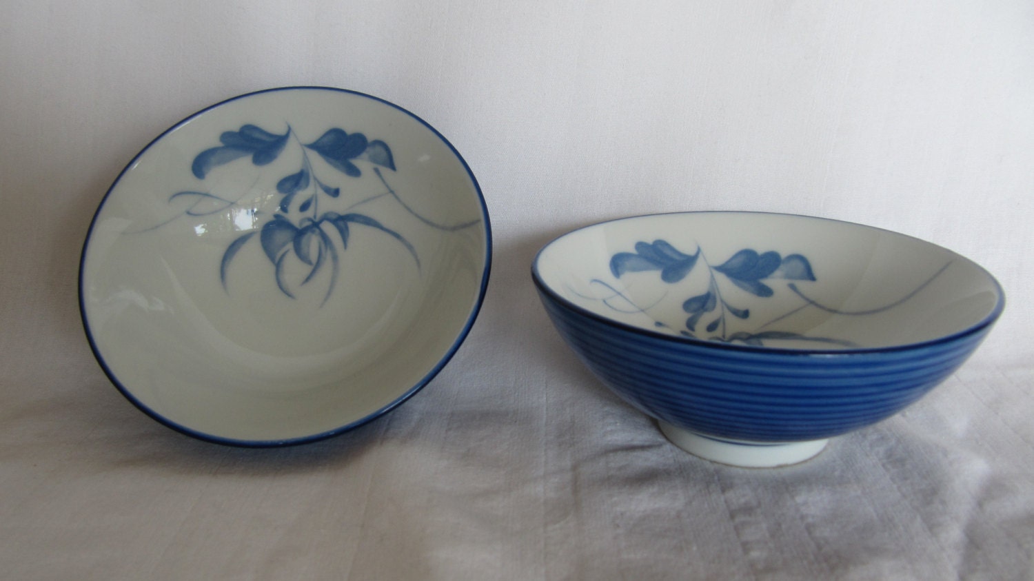 Vintage Japanese Rice Bowls Pair Blue White Ceramic – Haute Juice