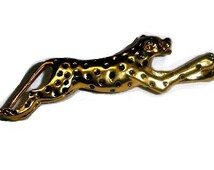 Popular items for leopard brooch pin on Etsy