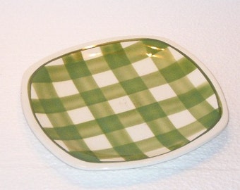 Gingham plates | Etsy