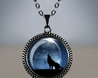 Wolf necklace | Etsy