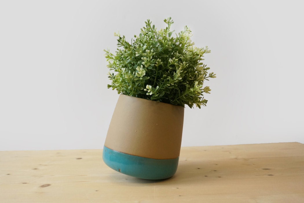 FlowerTop Rotating planter modern skew design pot by studiolorier