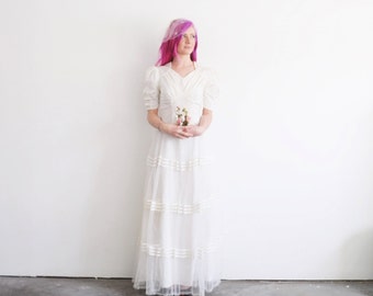 classic & kitsch vintage clothing for a good cause by DOTTO