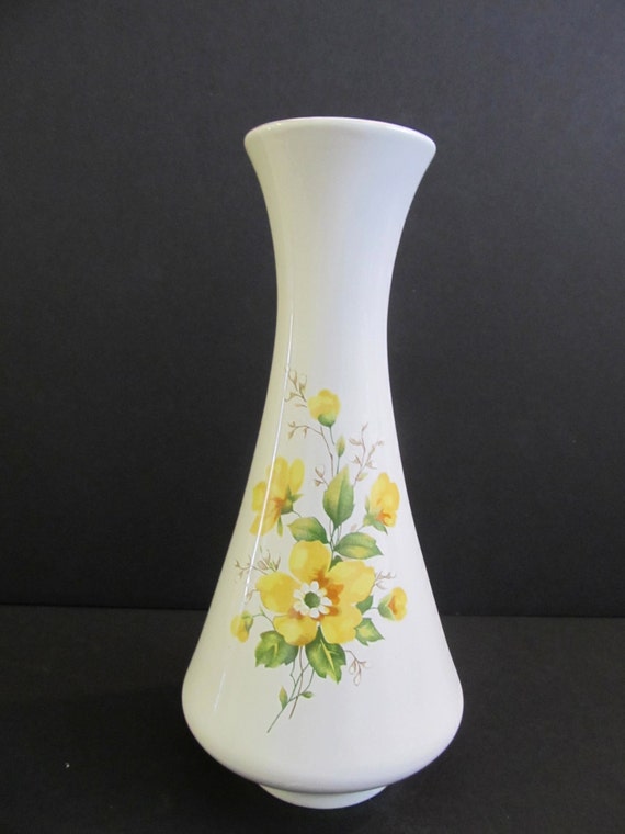 Royal KPM Porzellan Vase Germany Royal KPM by MaggiesCellar