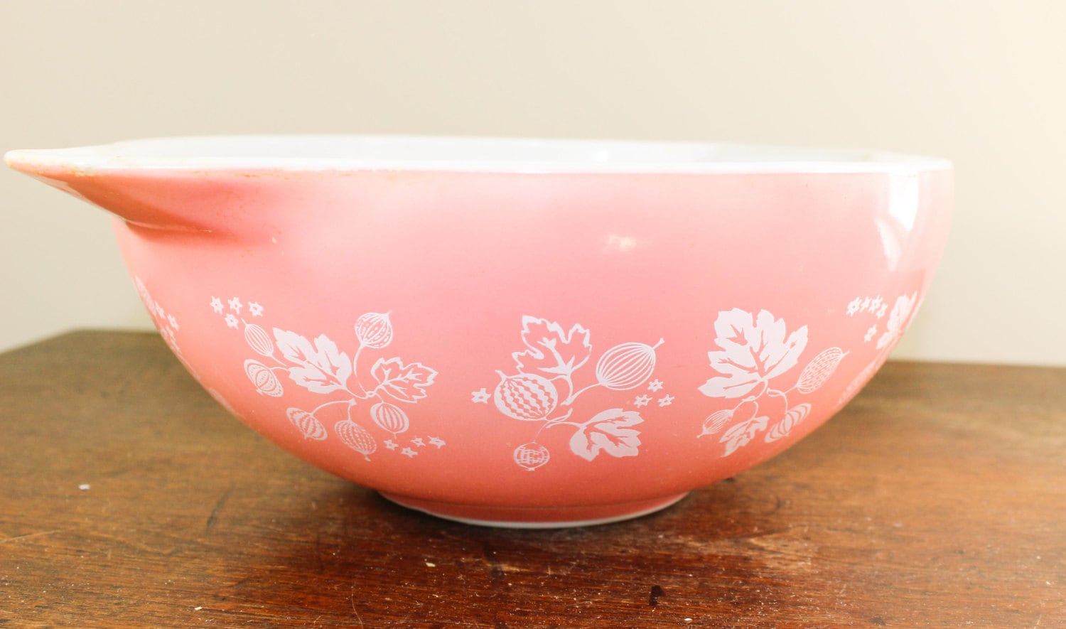 Pink Pyrex Gooseberry Cinderella Bowl – Size 444 (4 Quarts) 1960s ...