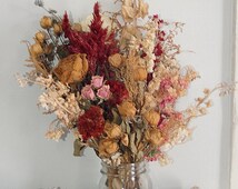 Popular items for dried flower arrangement on Etsy