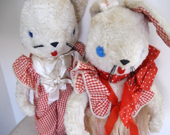 Popular items for bunny rabbit button on Etsy