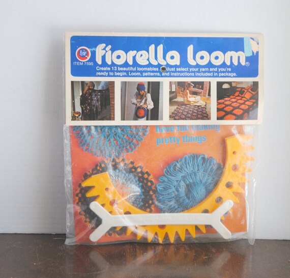 Vintage Fiorella Loom by Boye Large Yarn Flower Loom