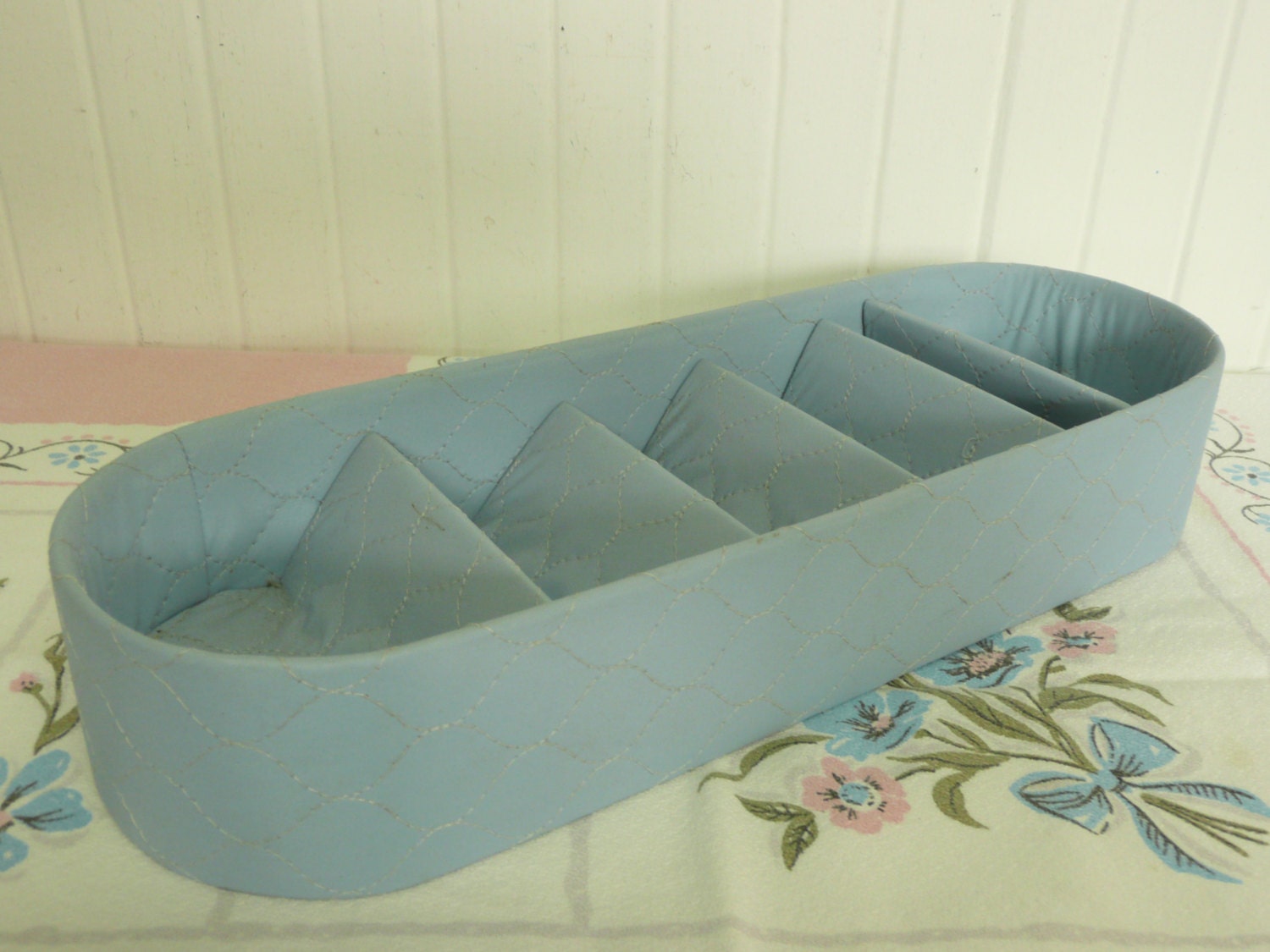 NICE Vintage Baby Blue Quilted Fabric Hosiery Vanity Glove Box, Divided ...