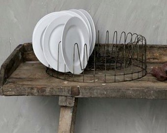 Round Plate Rack Holder / Holds 32 Plates