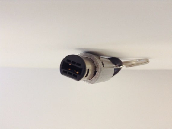 Nintendo Game Cube Controller Plug Key Chain and by Woody6Switch