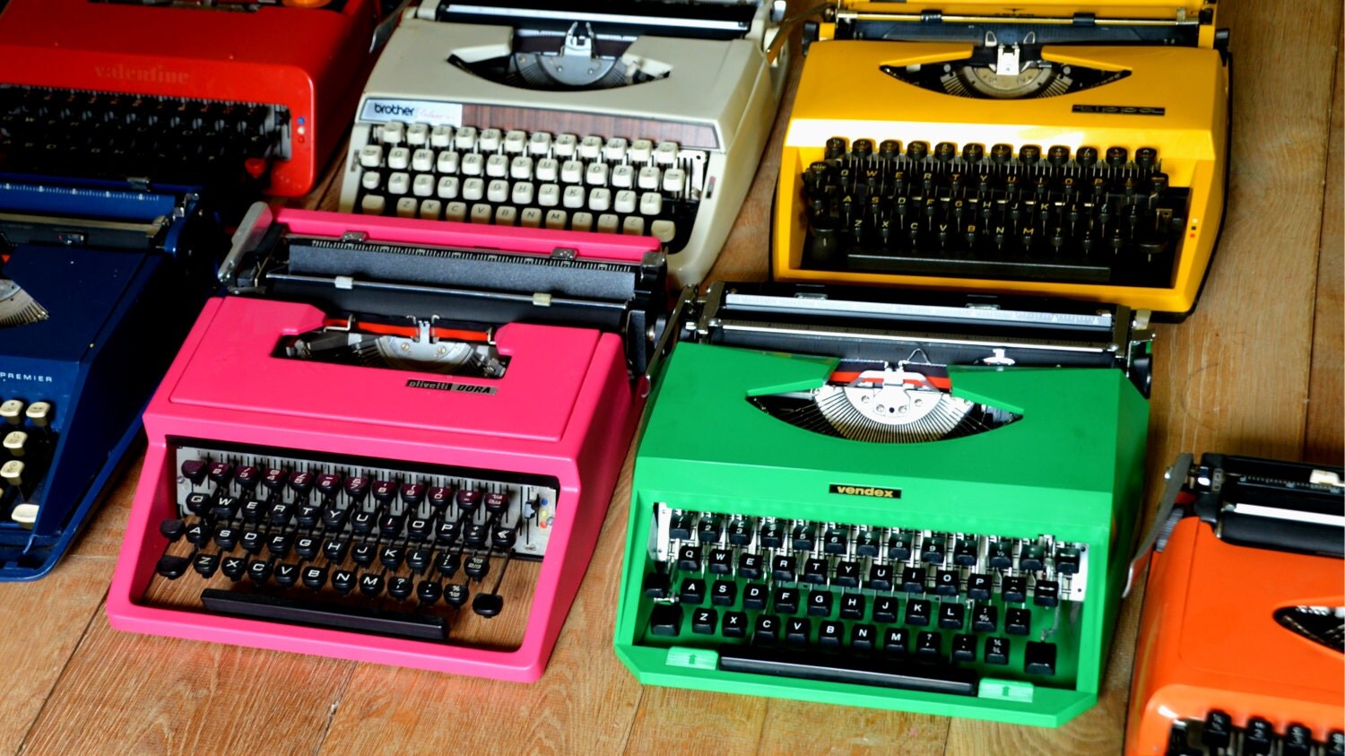PICK A COLOR – Vintage Olympia Traveler Typewriter – Fully Serviced ...