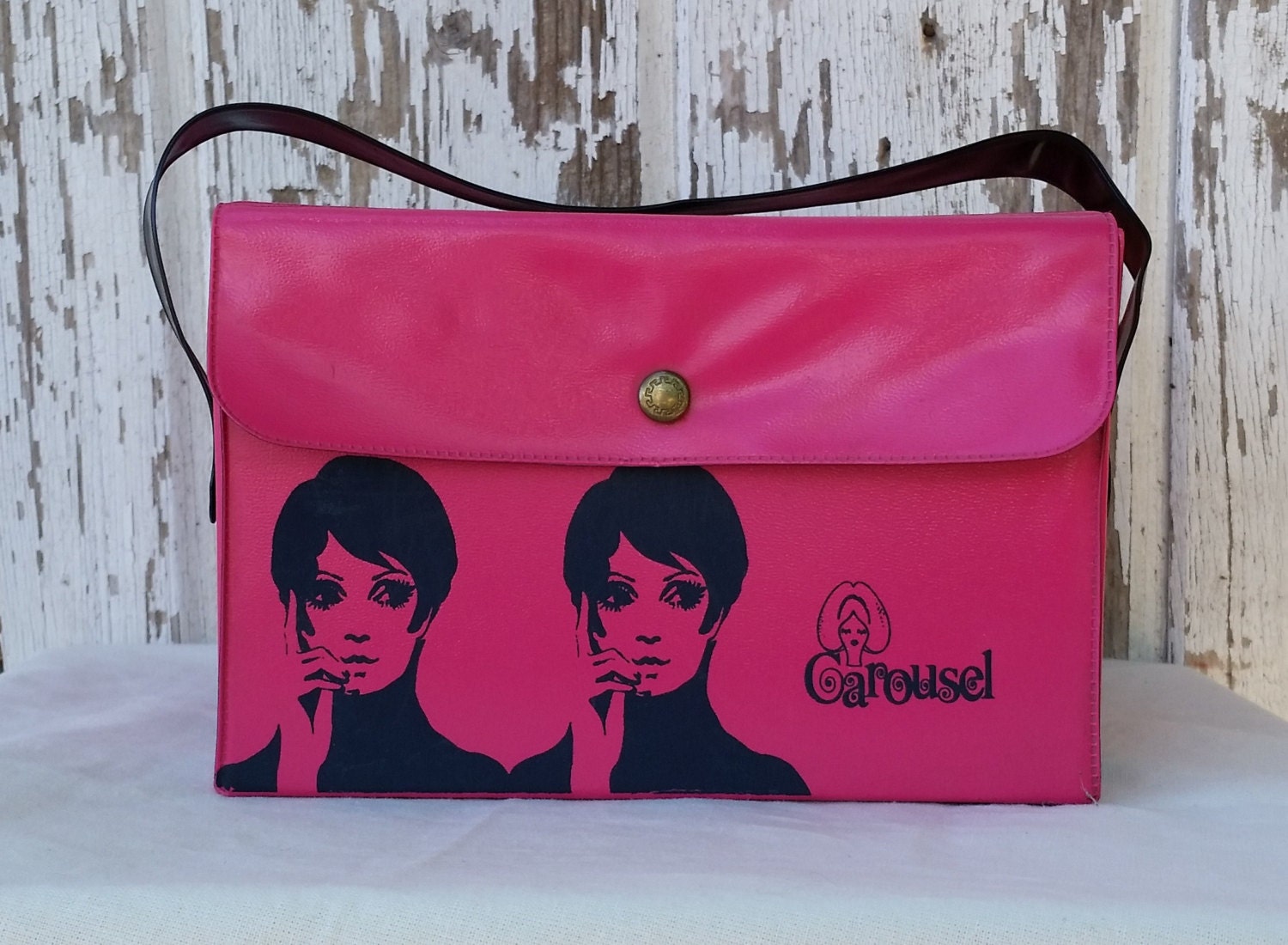 Vintage Carousel Hot Pink Twiggy Wig Box – Haute Juice
