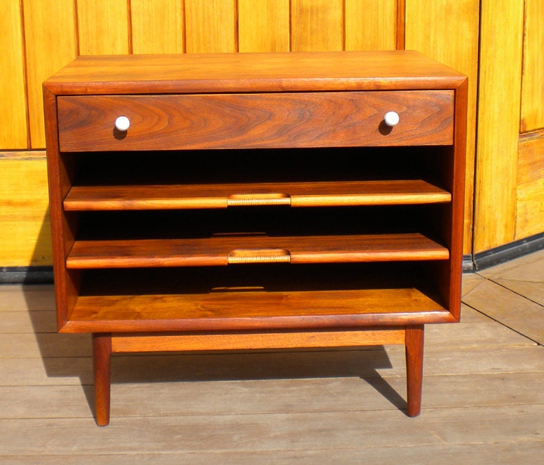 Rare MCM Drexel Declaration magazine table designed by Kip Stewart and ...