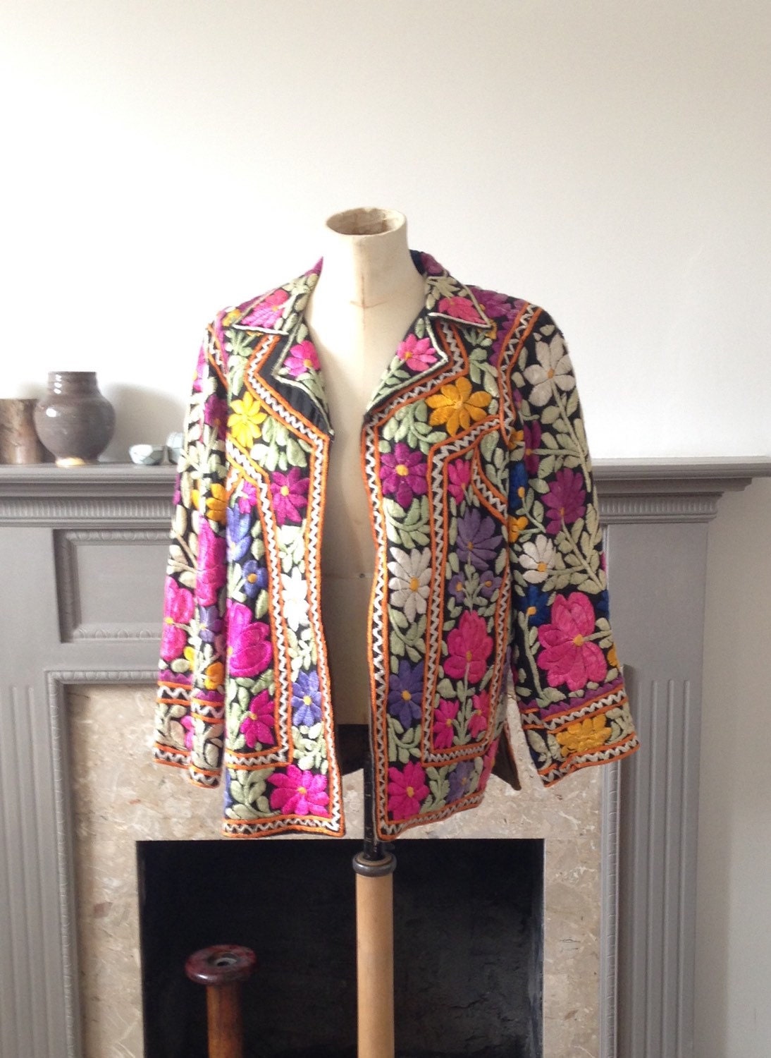Embroidered vintage Indian jacket – Haute Juice