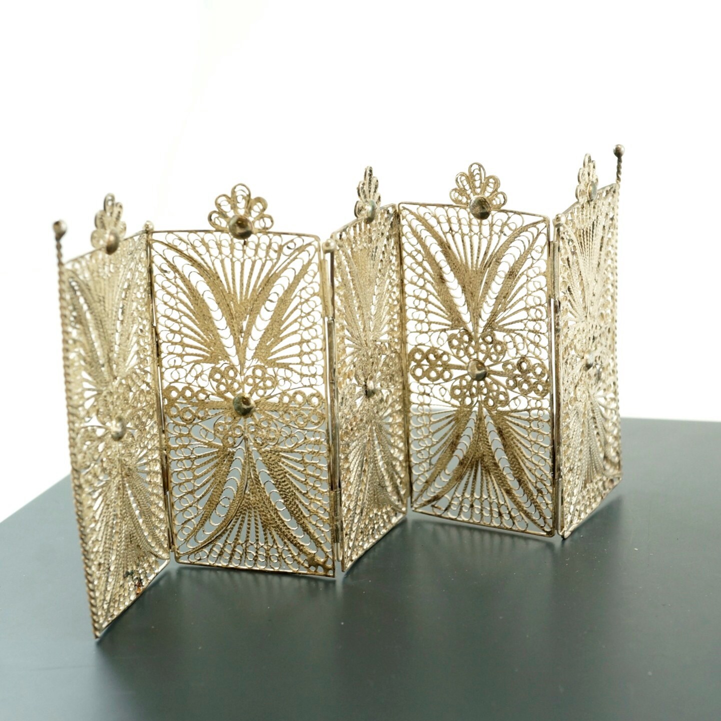 Silver Filigree Folding Screen . Dollhouse furniture. – Haute Juice