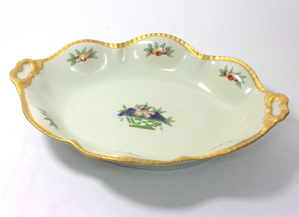 Beautiful hand-painted serving dish from 1922 – Haute Juice
