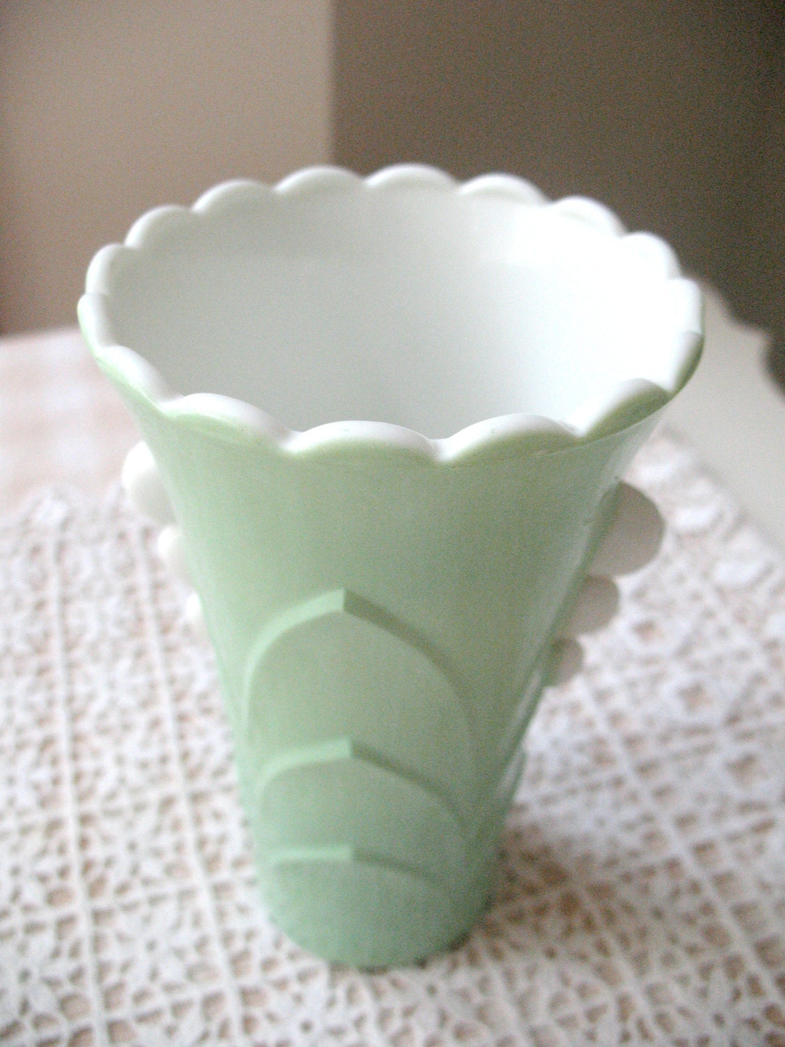 Sale Vintage Green Milk Glass Vase By Vintagegirlsfinds On Etsy