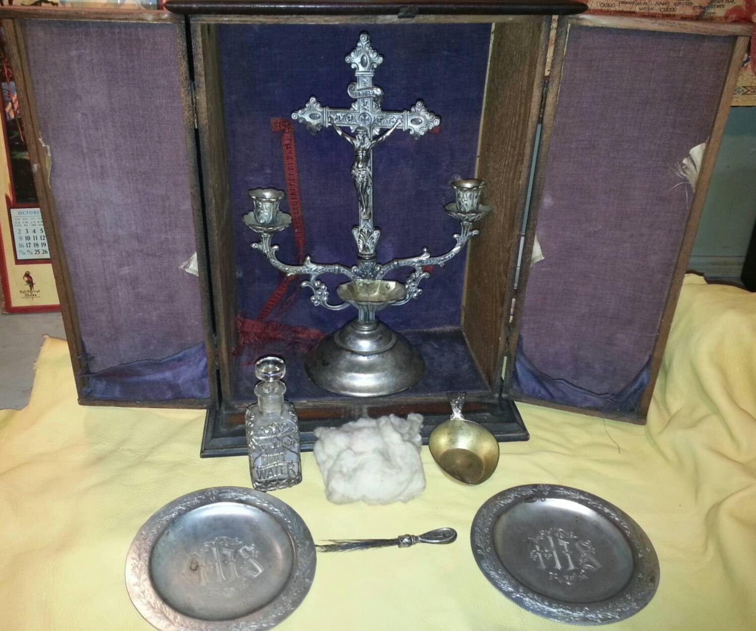 Antique “SICK CALL KIT,” Dates to the late 1890’s. – Haute Juice