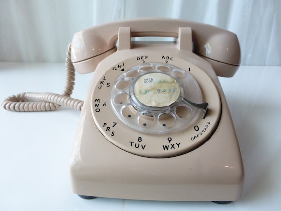 Vintage 1980's working rotary dial telephone Great Tan