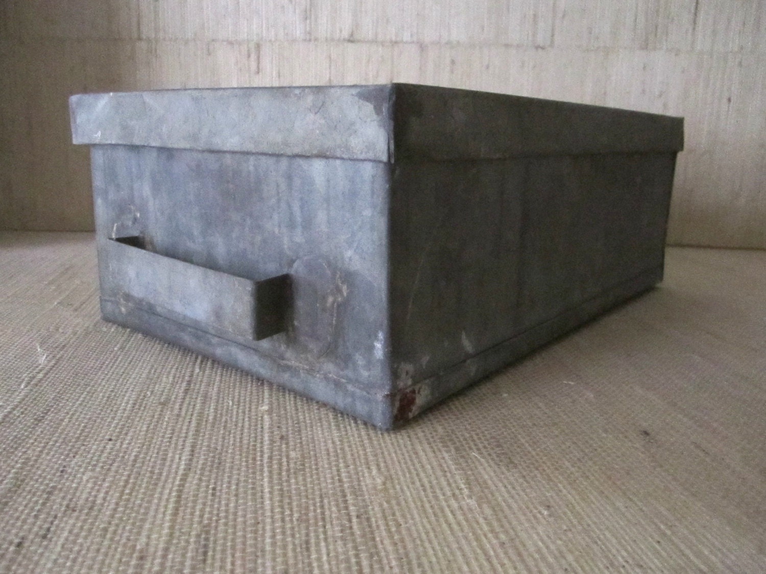Vintage 1940-50s Galvinized STEEL BOX with LID | cool storage box ...