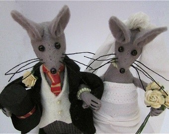 Bride and groom mice | Etsy